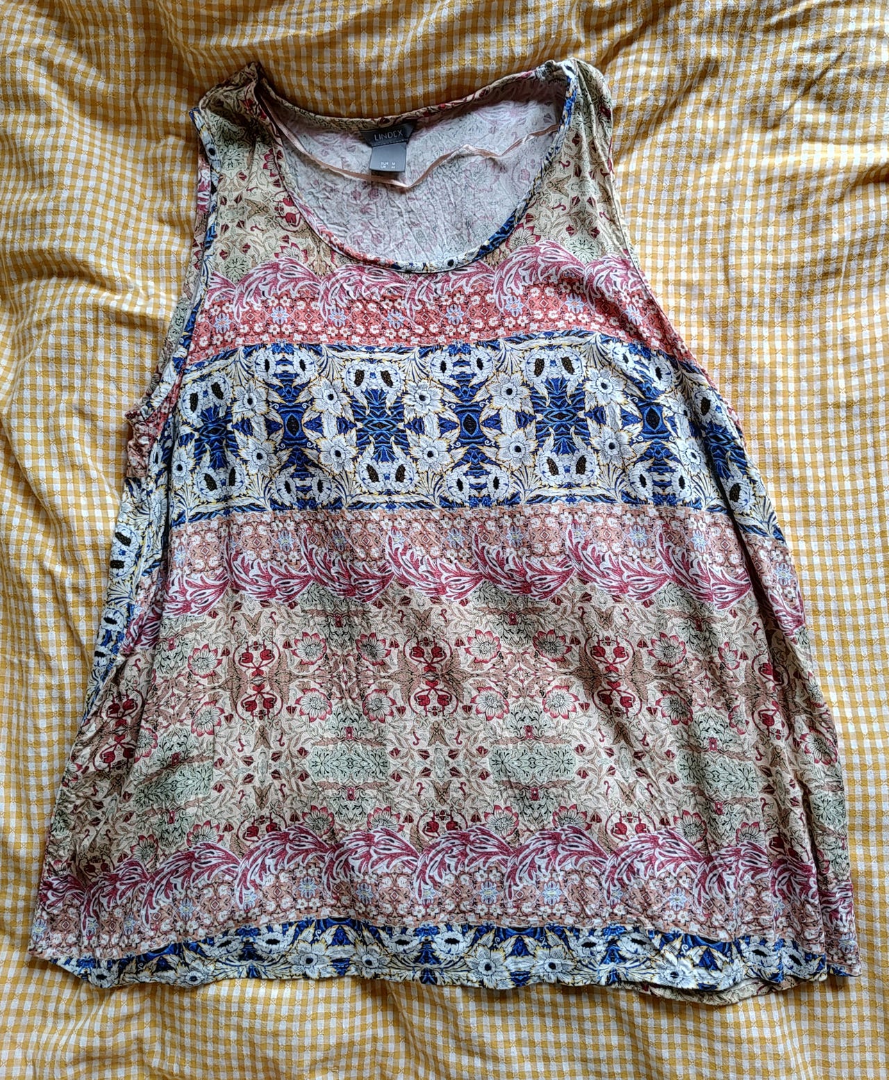 Pen fargerik topp i viskose 🌿 | FINN-torget