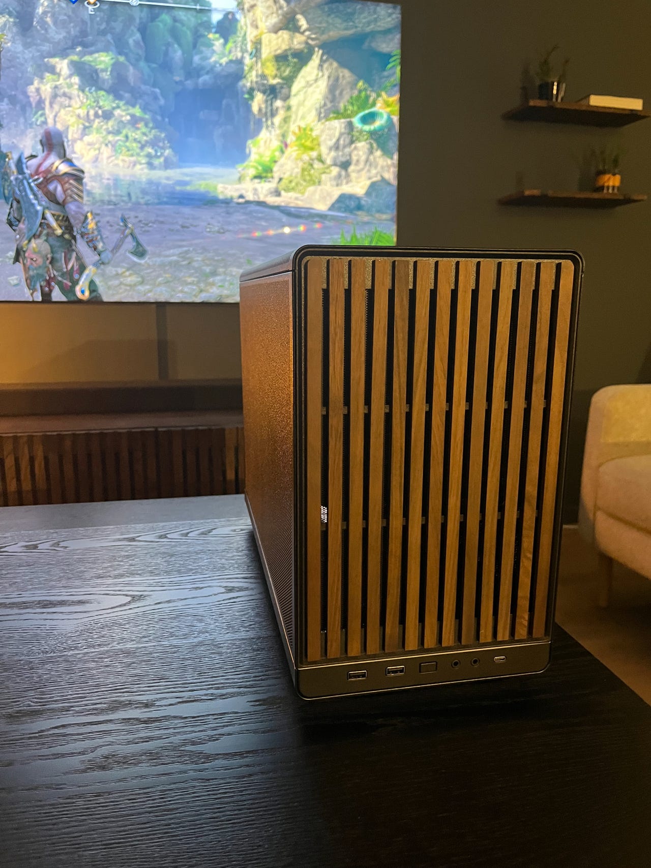 Lekker nybygget gaming/kontor PC |RTX 5070T i|9800X3D|32GB RAM | FINN ...