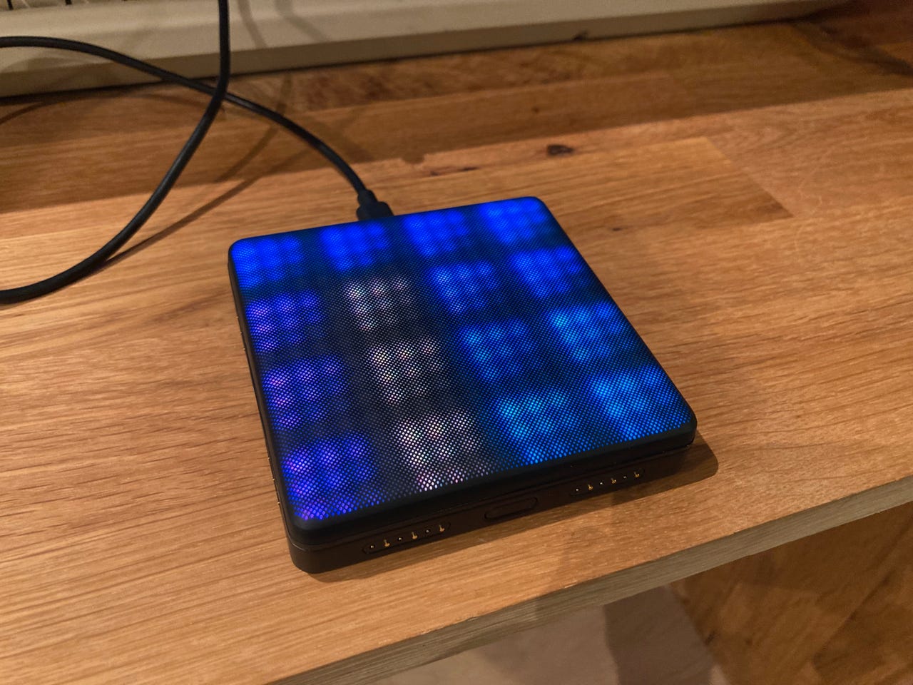 Roli Lightpad Block M - MIDI/MPE controller i original eske | FINN-torget