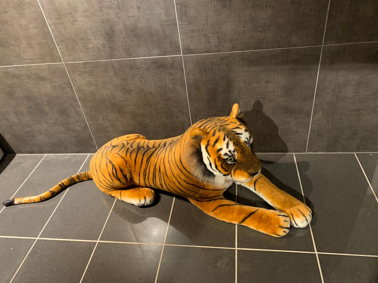 Stor tiger bamse | FINN-torget