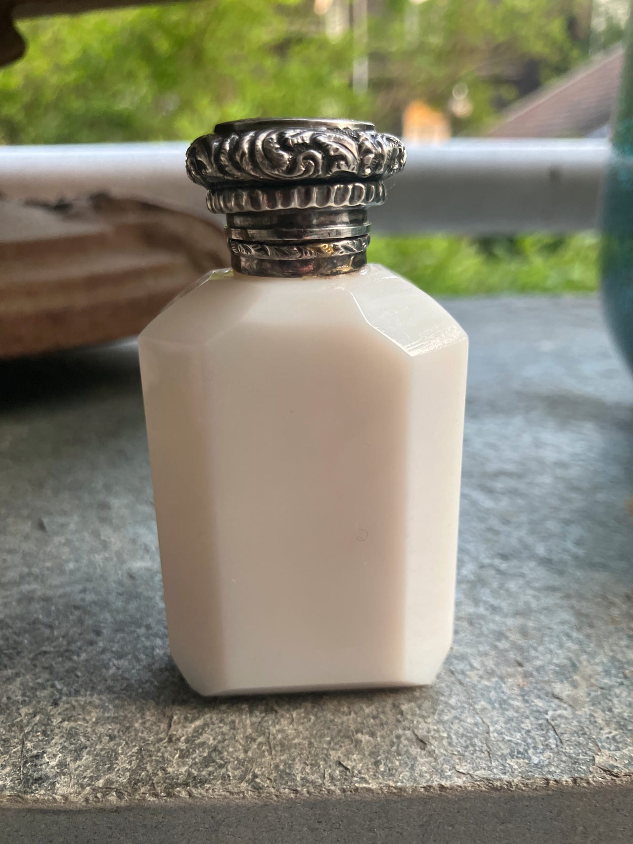 Gammel parfyme flaske | FINN-torget