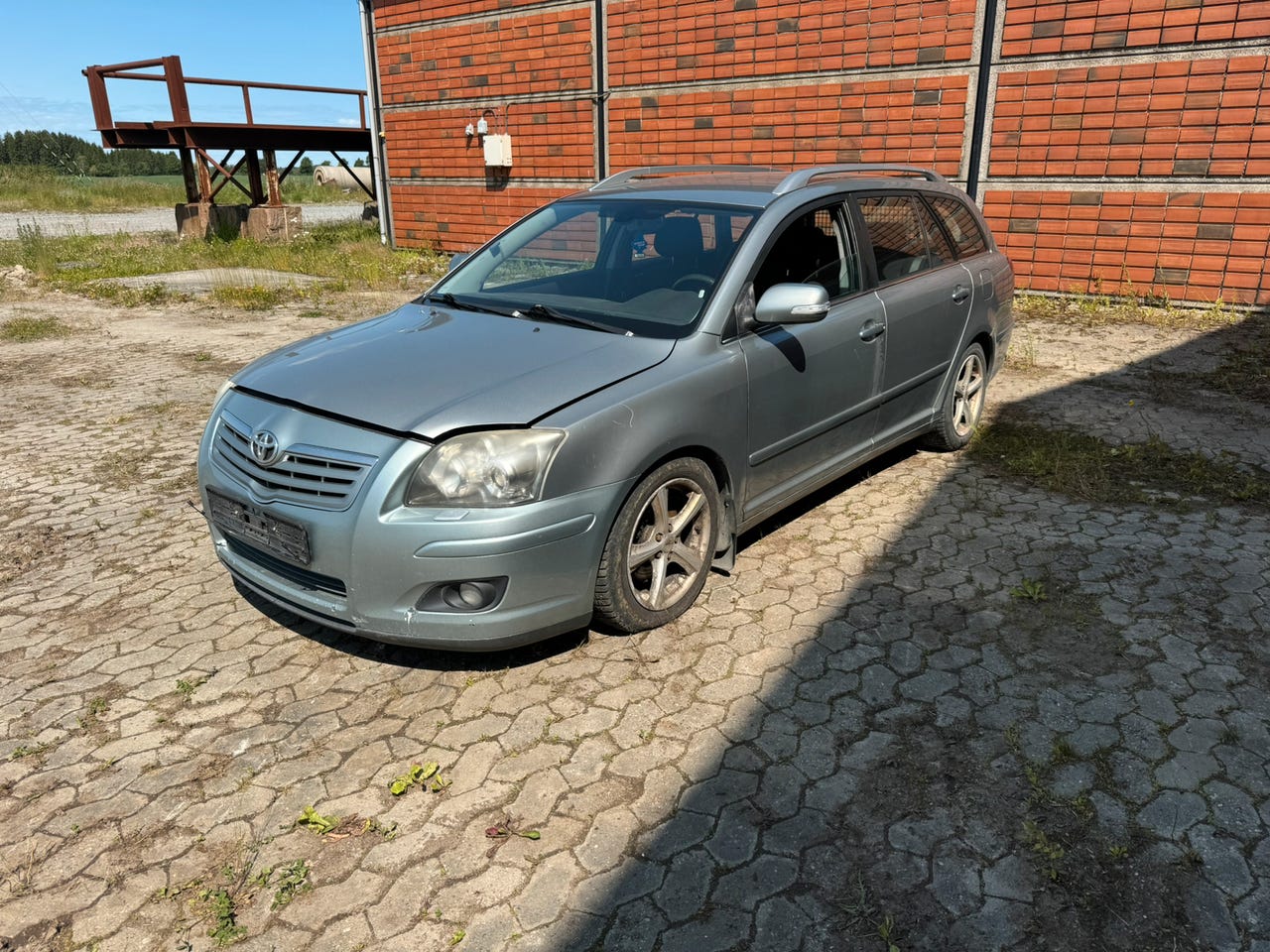 Toyota Avensis 2L diesel manuell 2007 | FINN-torget