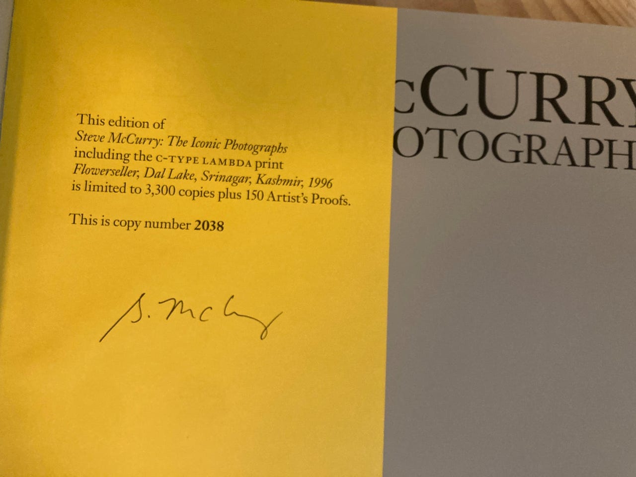 Steve McCurry, signert fotografi + fotobok | FINN-torget
