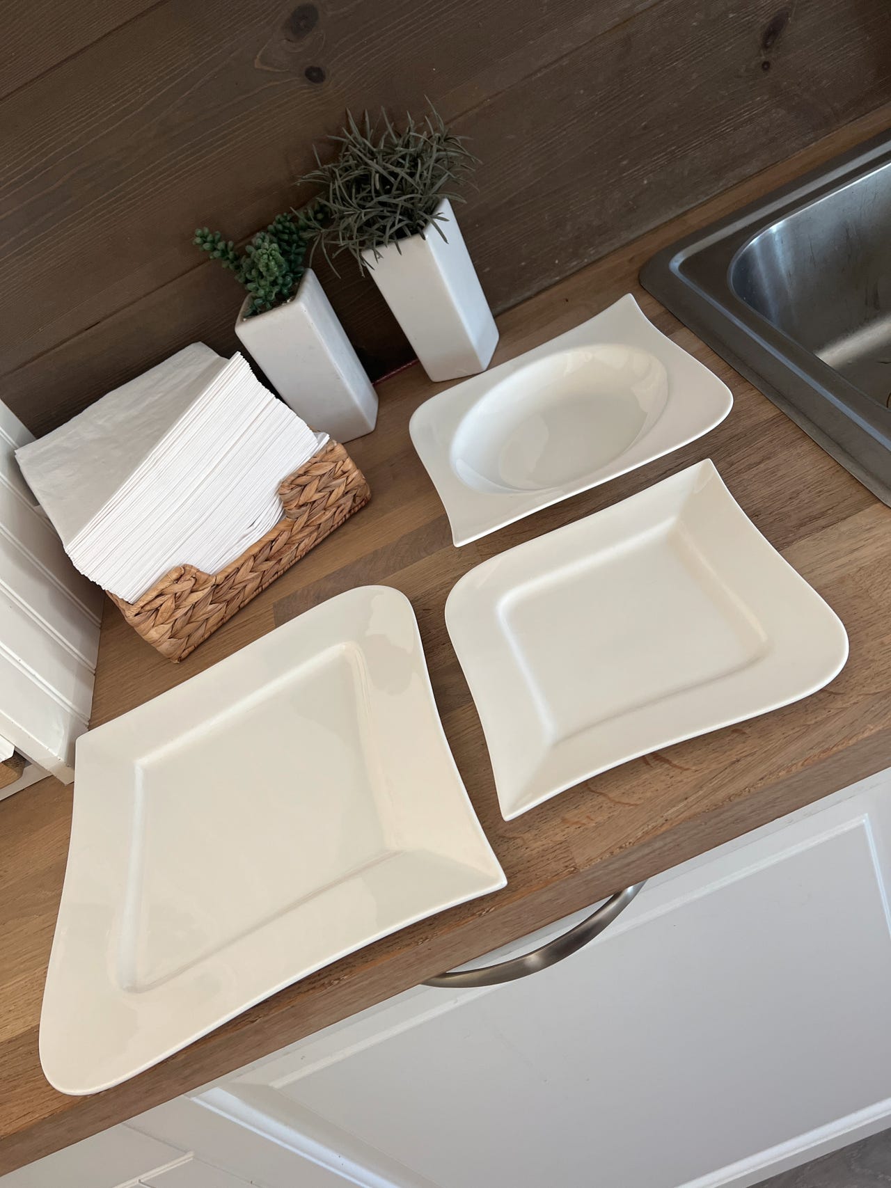 Servise fra Hvit Lilje (Perfect Home) | FINN-torget