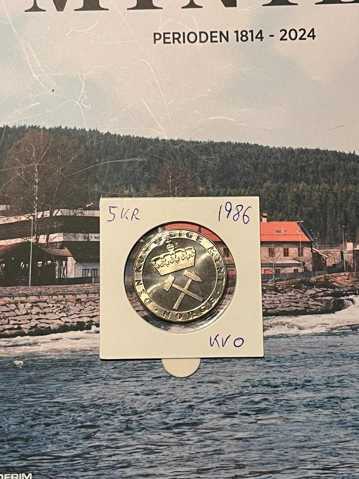 5 kr 1986 usirkulert i mynt ramme | FINN-torget