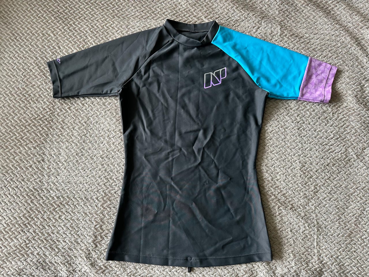 Neil Pride Lycra Top dame S, t-skjorte, kiting surfing | FINN-torget