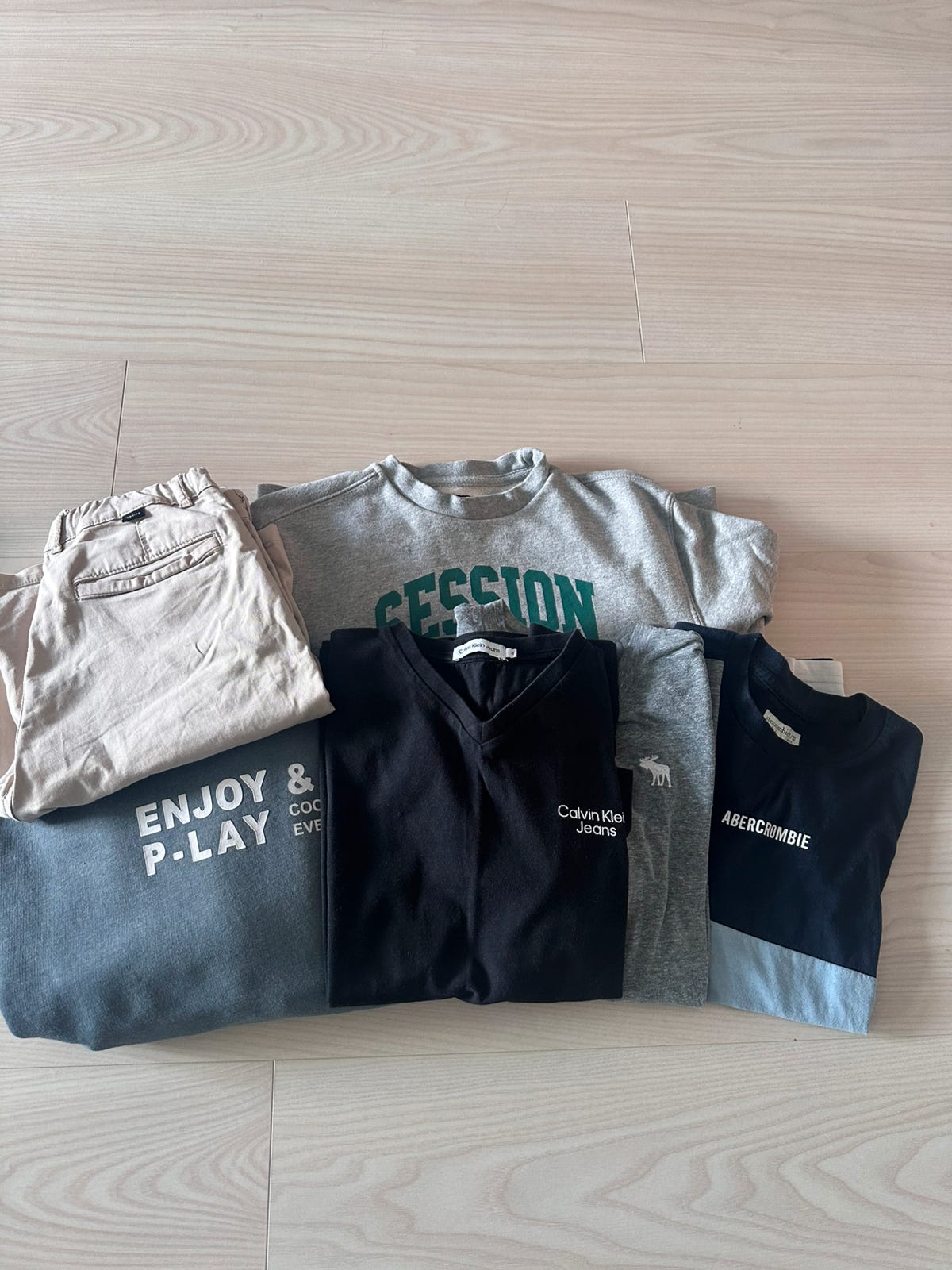 Liten klespakke til gutt 11-12 år, Zara, Lyle&Scott, Calvin Clein ...