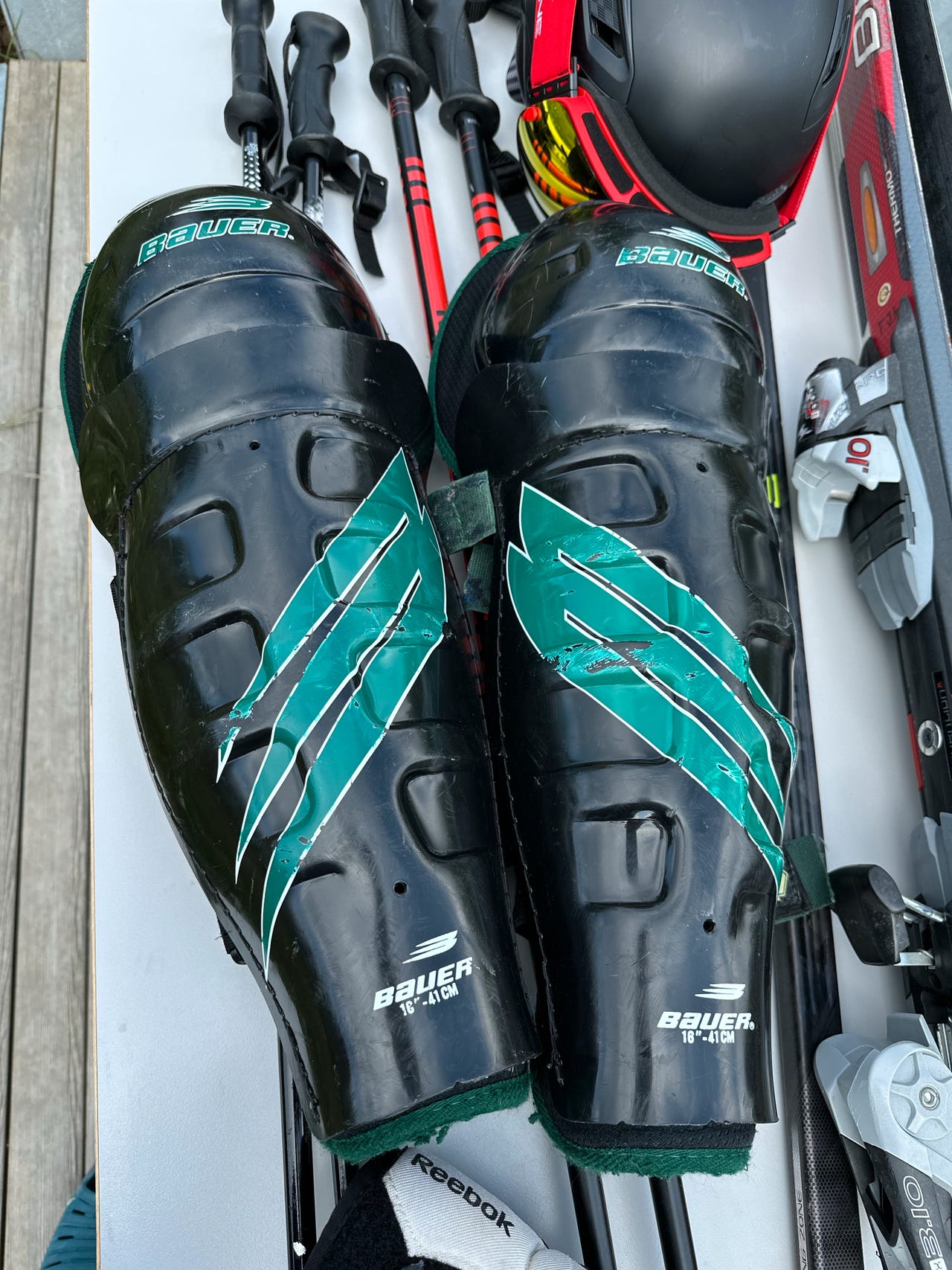 Bauer leggbeskytter | FINN-torget