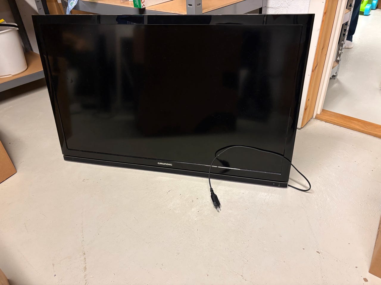 40 tommer TV selges billig mot rask henting | FINN-torget