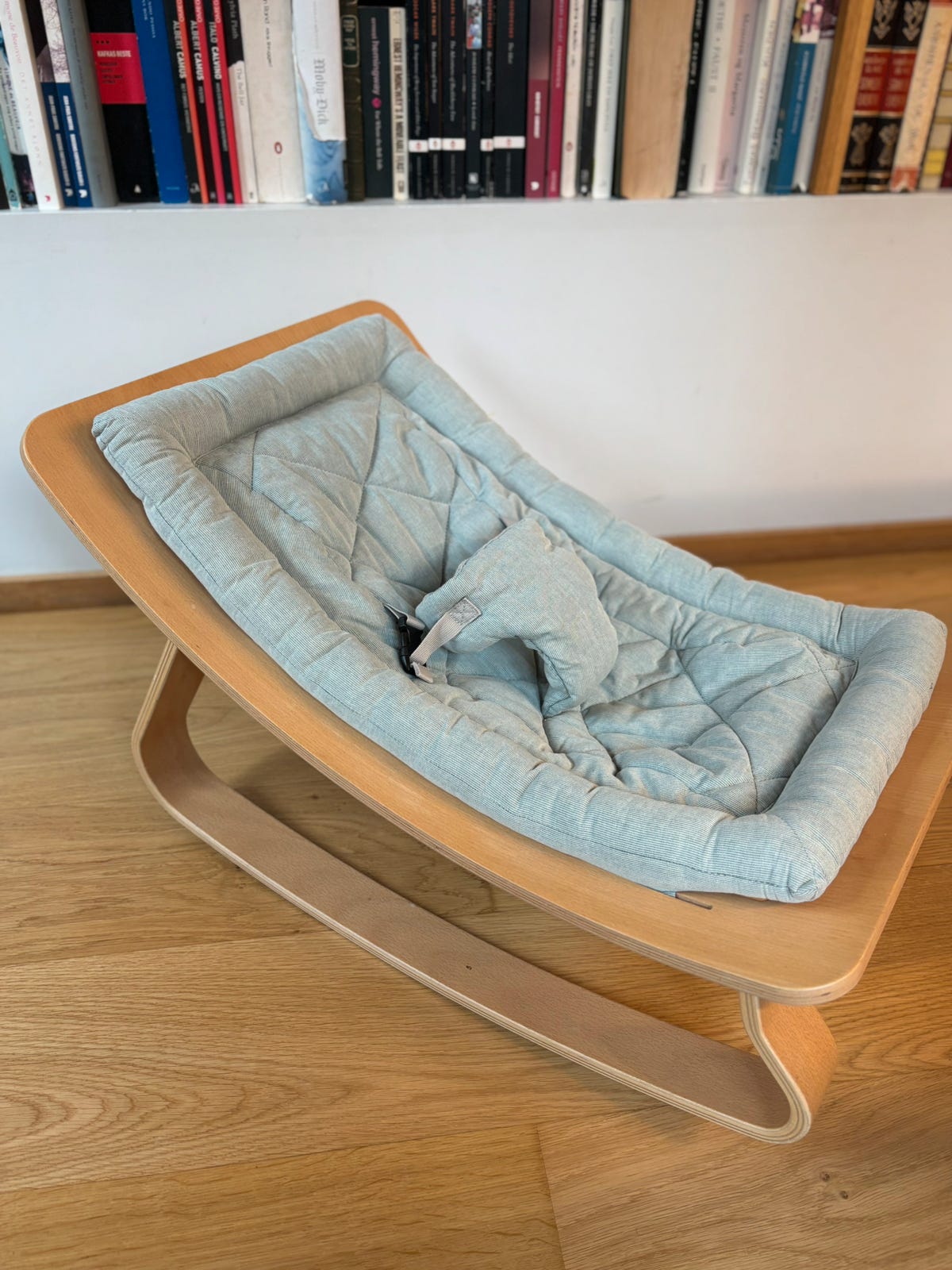 Nydelig vippestol fra Charlie Crane | FINN-torget