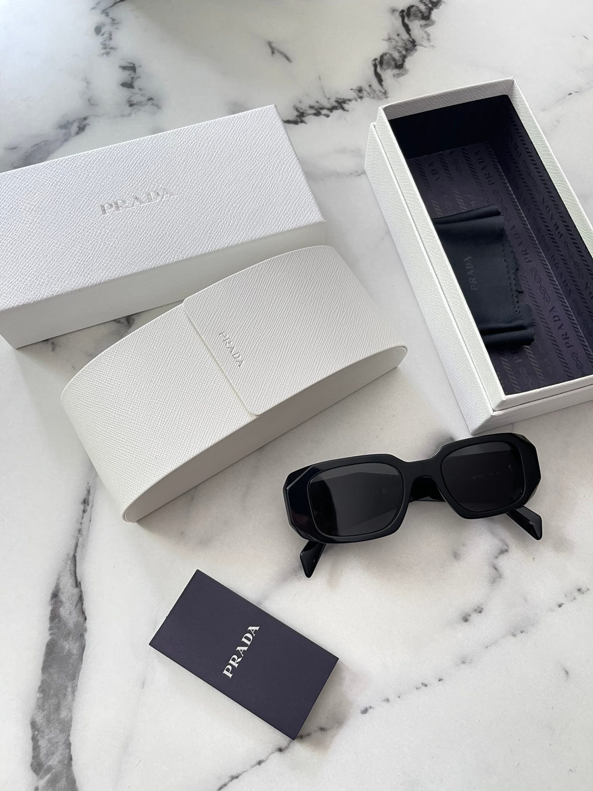 Prada solbriller | FINN-torget