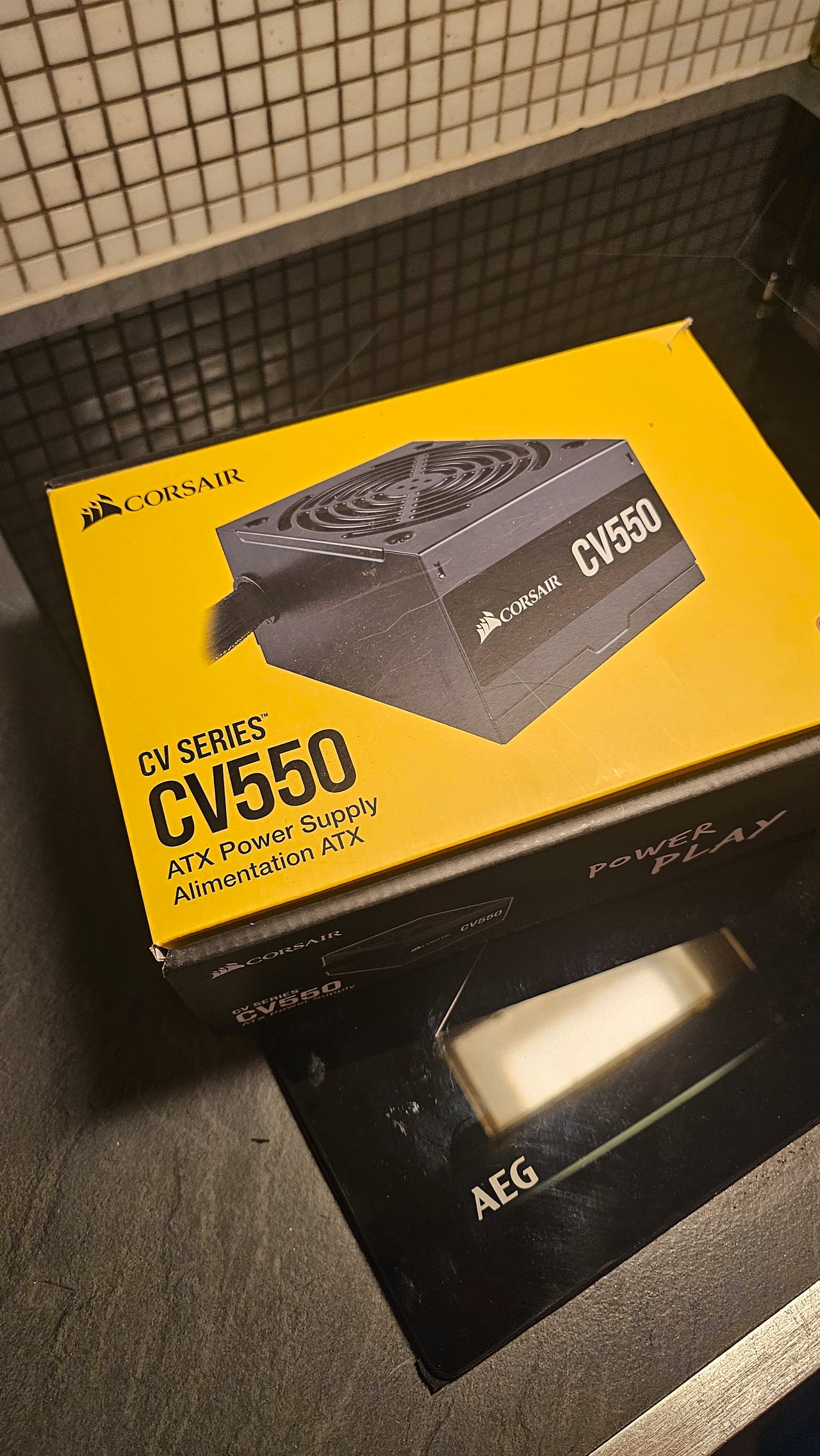 Corsair CX Series CX550 550 Watt PSU | FINN-torget