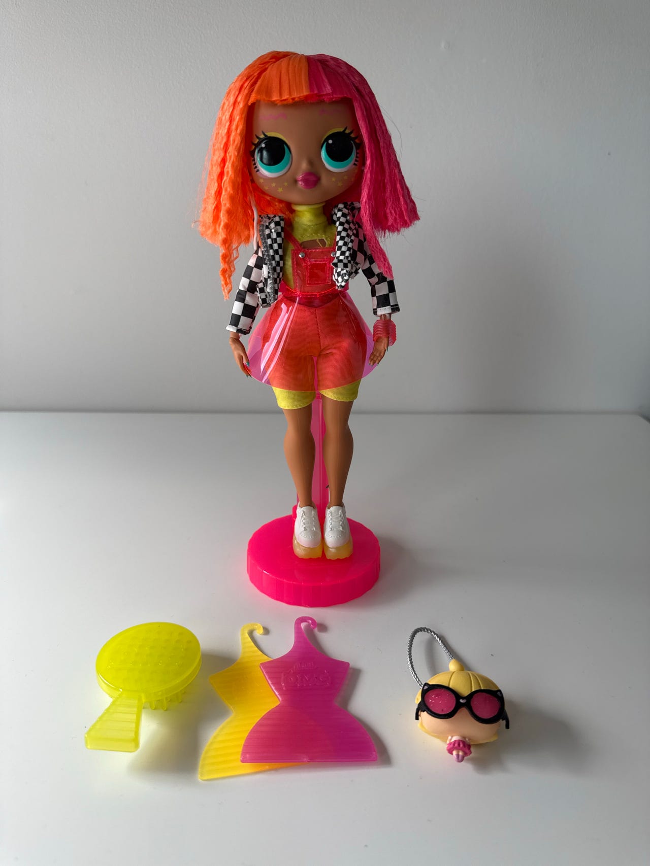 OMG NEONLICIOUS Fashion Doll | FINN-torget