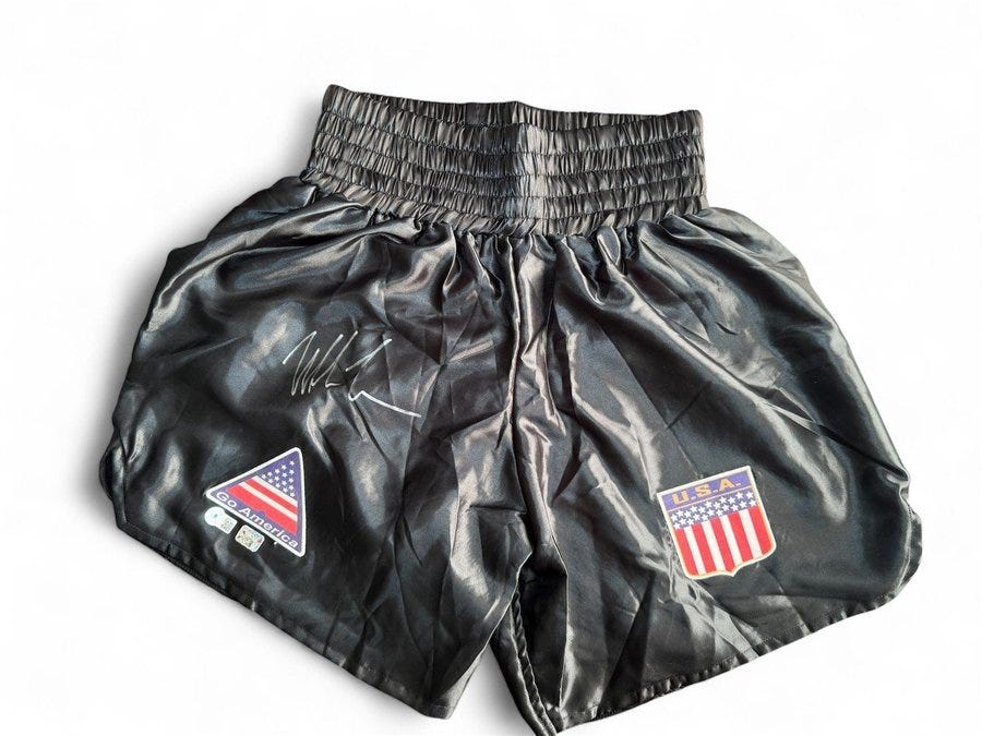 Mike Tyson – Signerade Boxningsshorts med Beckett COA | FINN-torget