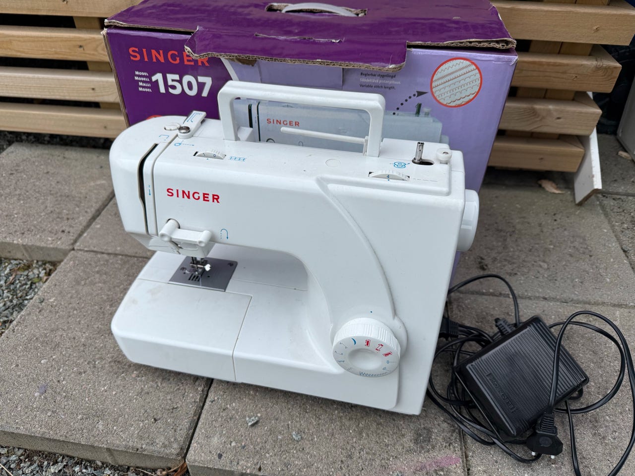 Singer 1507 Symaskin Hvit | FINN-torget