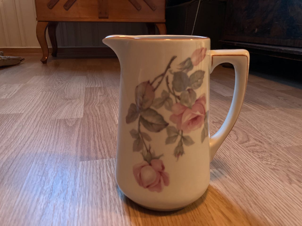 Porsgrund Porselen Mugge / melkemugge med rosa roser | FINN-torget