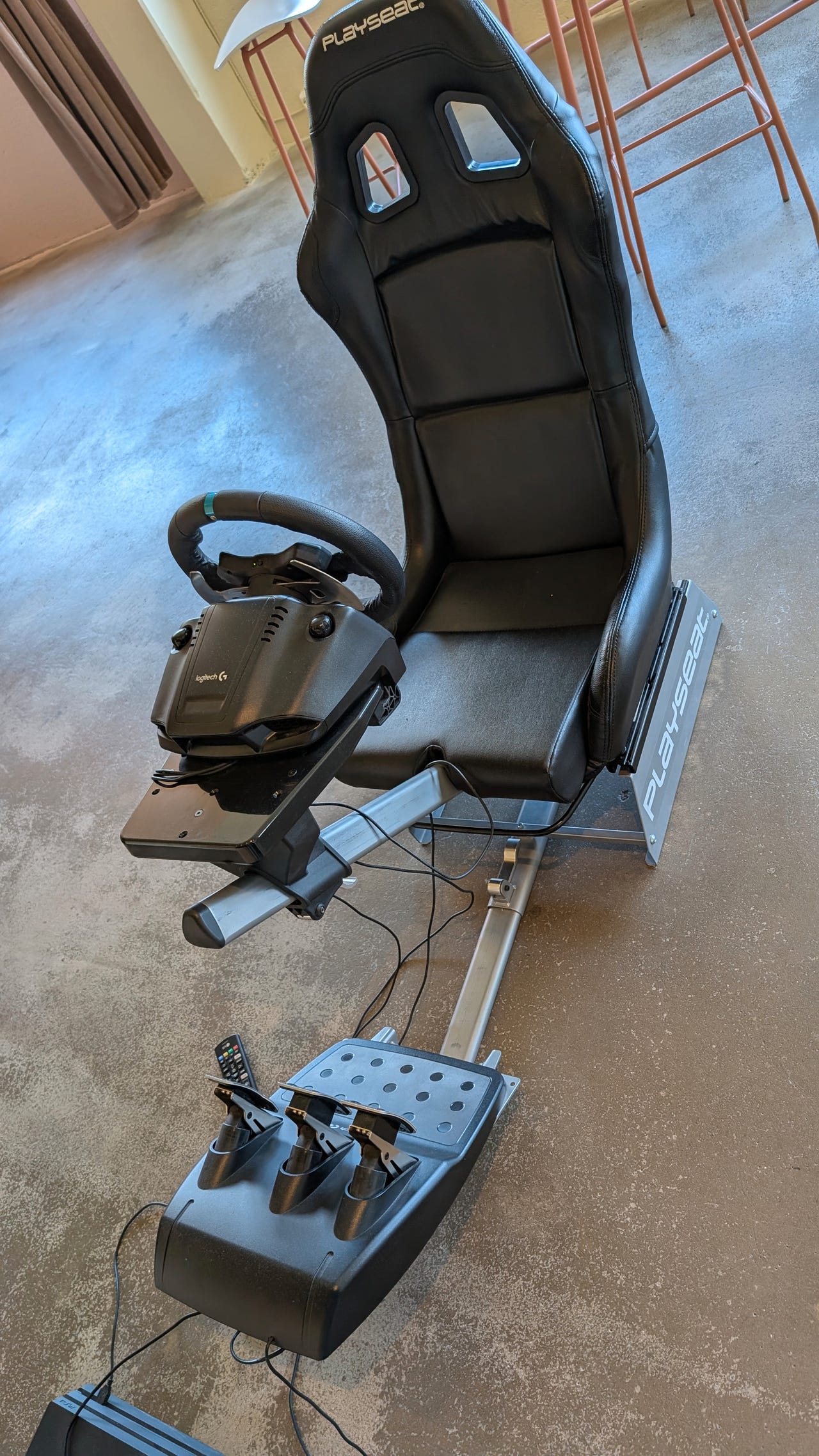 Playseat Revolution gaming / racingstol | FINN-torget