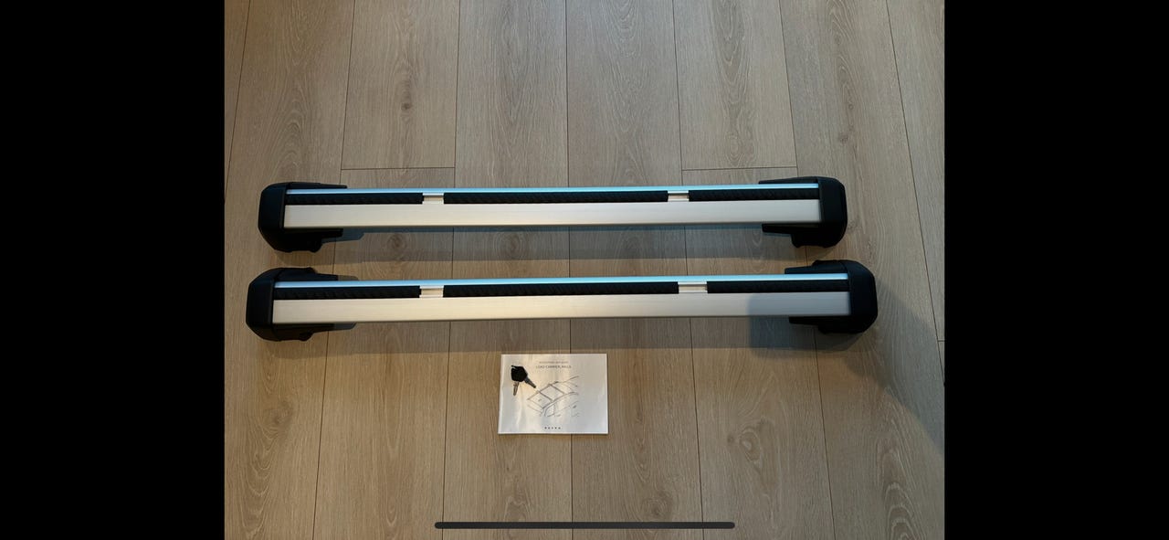 Original Volvo XC60 Roof Rack, Part Number: 32351090 | FINN-torget