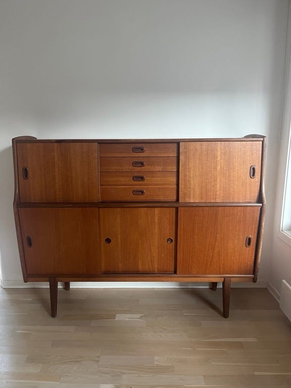 Vintage teak sjenk fra Arna Bruk – norsk designikon fra 60-tallet | FINN-torget