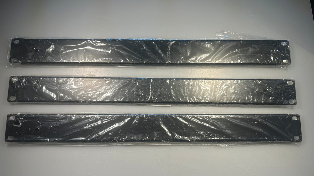 3 stk 1U Rack Panel | FINN-torget