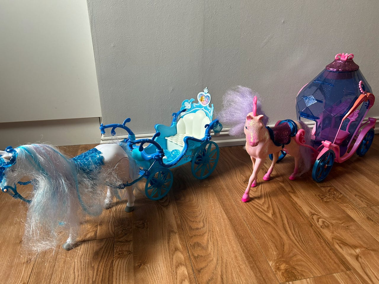 Hest og vogn til barbie | FINN-torget