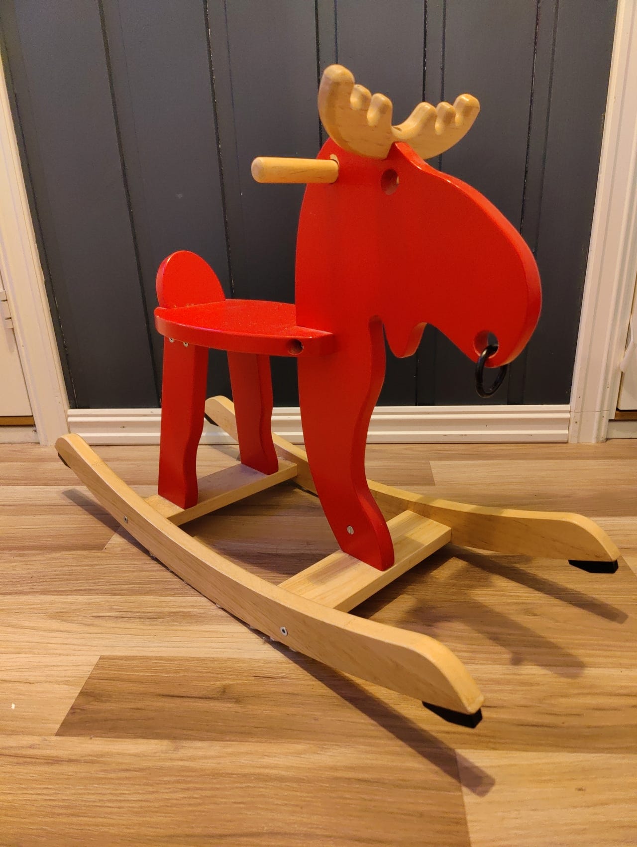 Pent brukt gyngeelg selges | FINN-torget