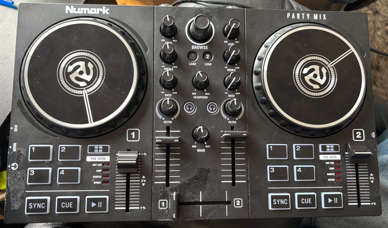 DJ / mixer | FINN-torget