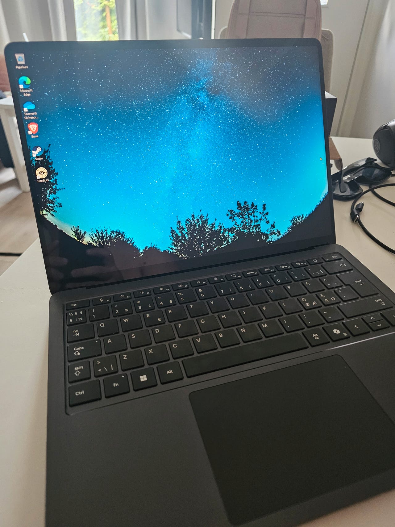 Microsoft Surface laptop (7th edition) 10C/16GB/512gb Bærbar PC | FINN ...