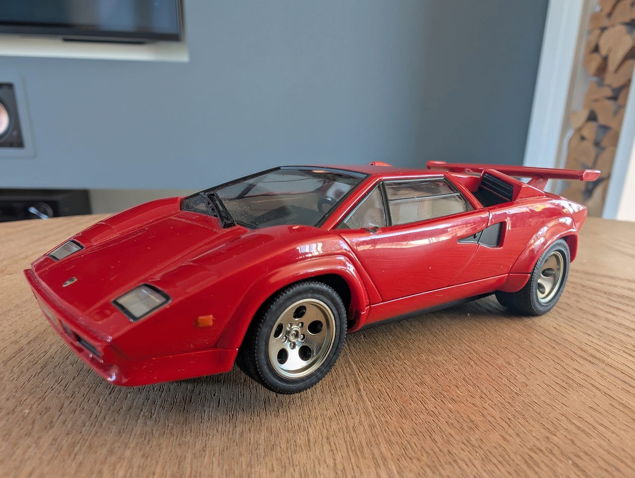 Autoart 1/32 Lamborghini Countach | FINN-torget