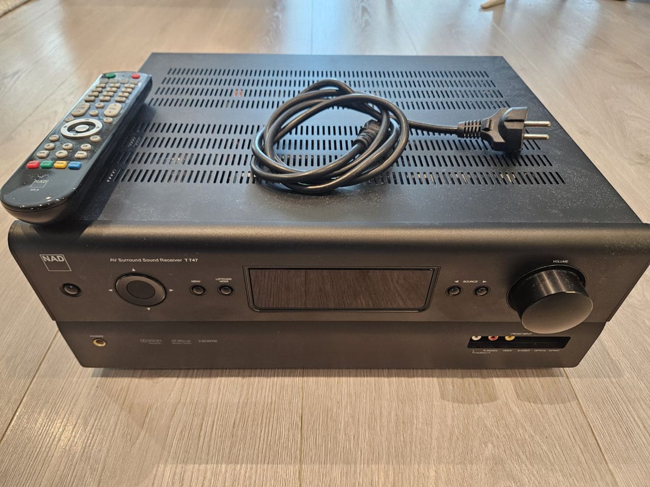 NAD T747 | FINN-torget