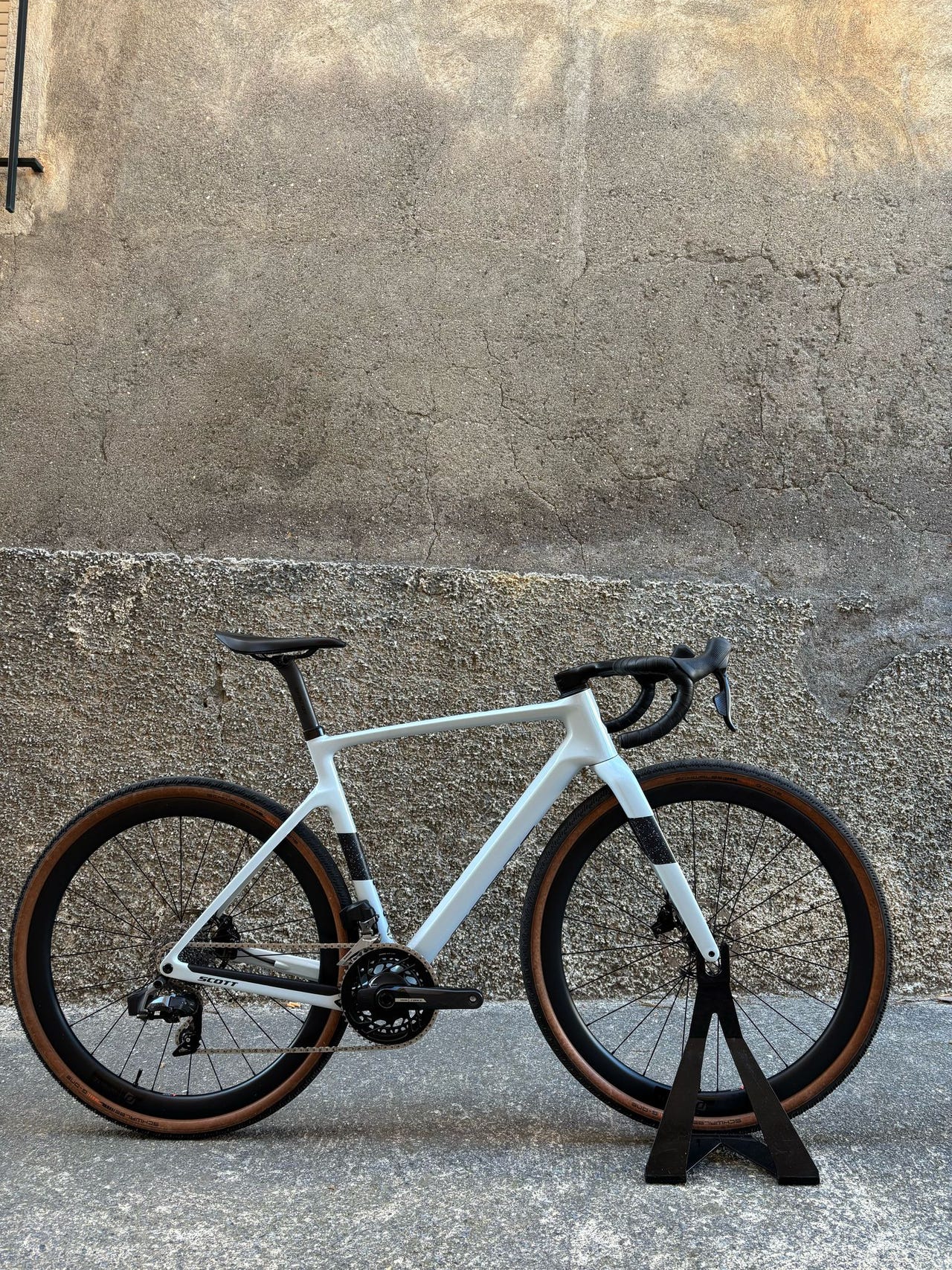 Scott Addict Gravel 20 Sram Force - str M : 54cm | FINN-torget