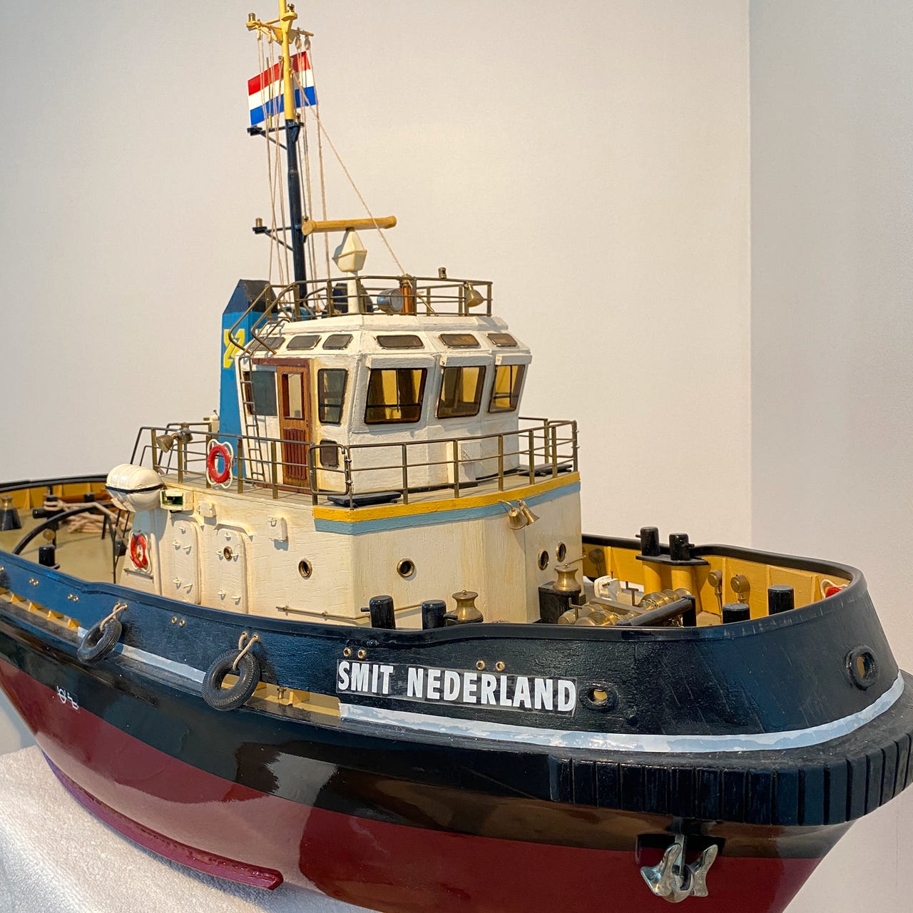 R/C ferdigbygget Smit Nederland, Billingboats | FINN-torget