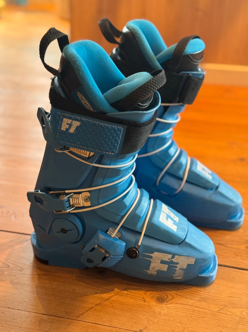 Full tilt drop kick S mondo 24,5 | FINN-torget