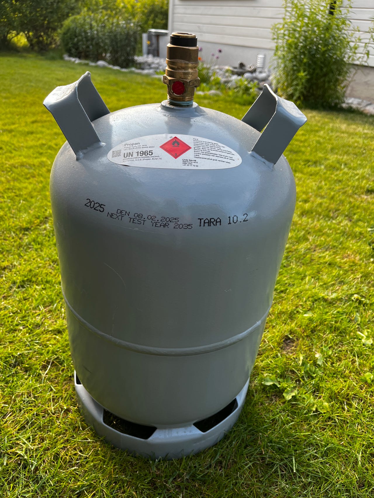 Gassflaske Stål Grå/Rød 11 kg | FINN-torget