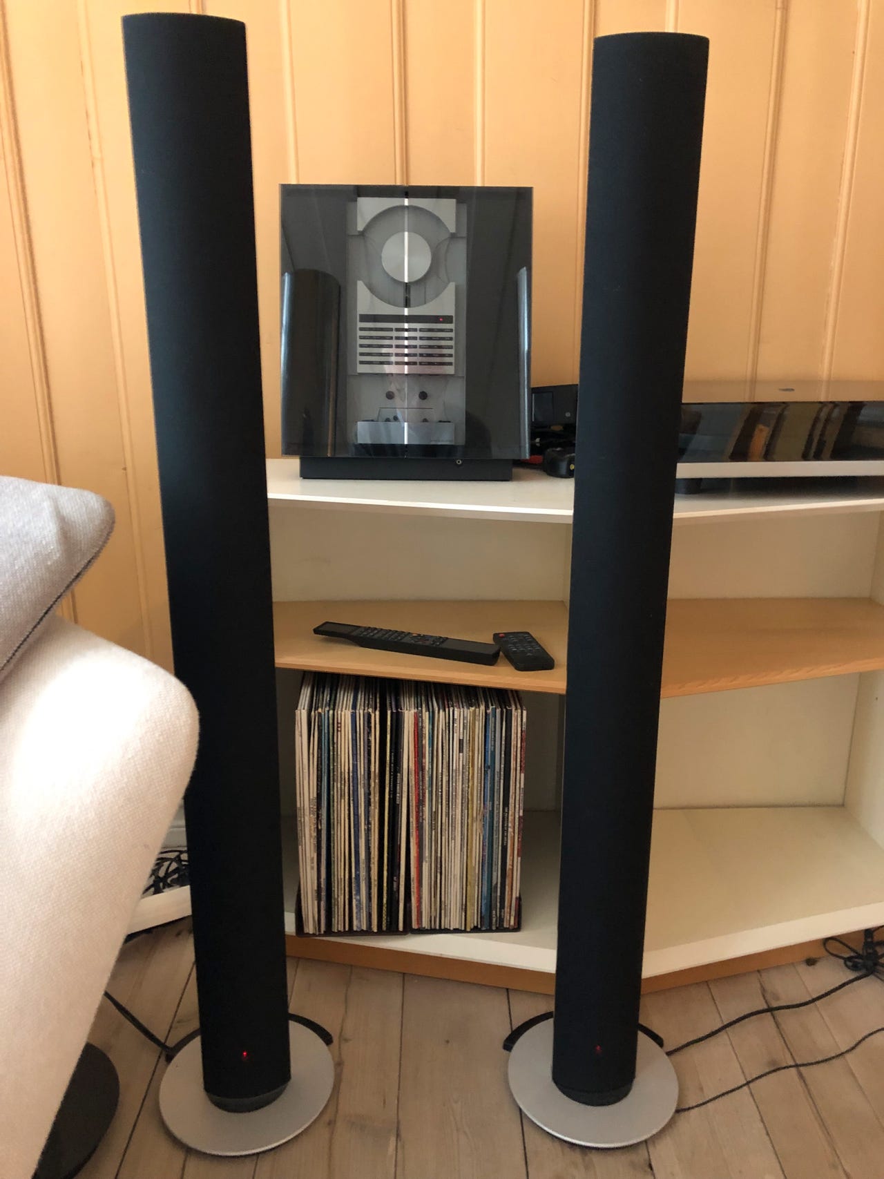 B&O Beosound Ouverture og 2 stk. Beolab 600. Fjernkontroll medfølger ...