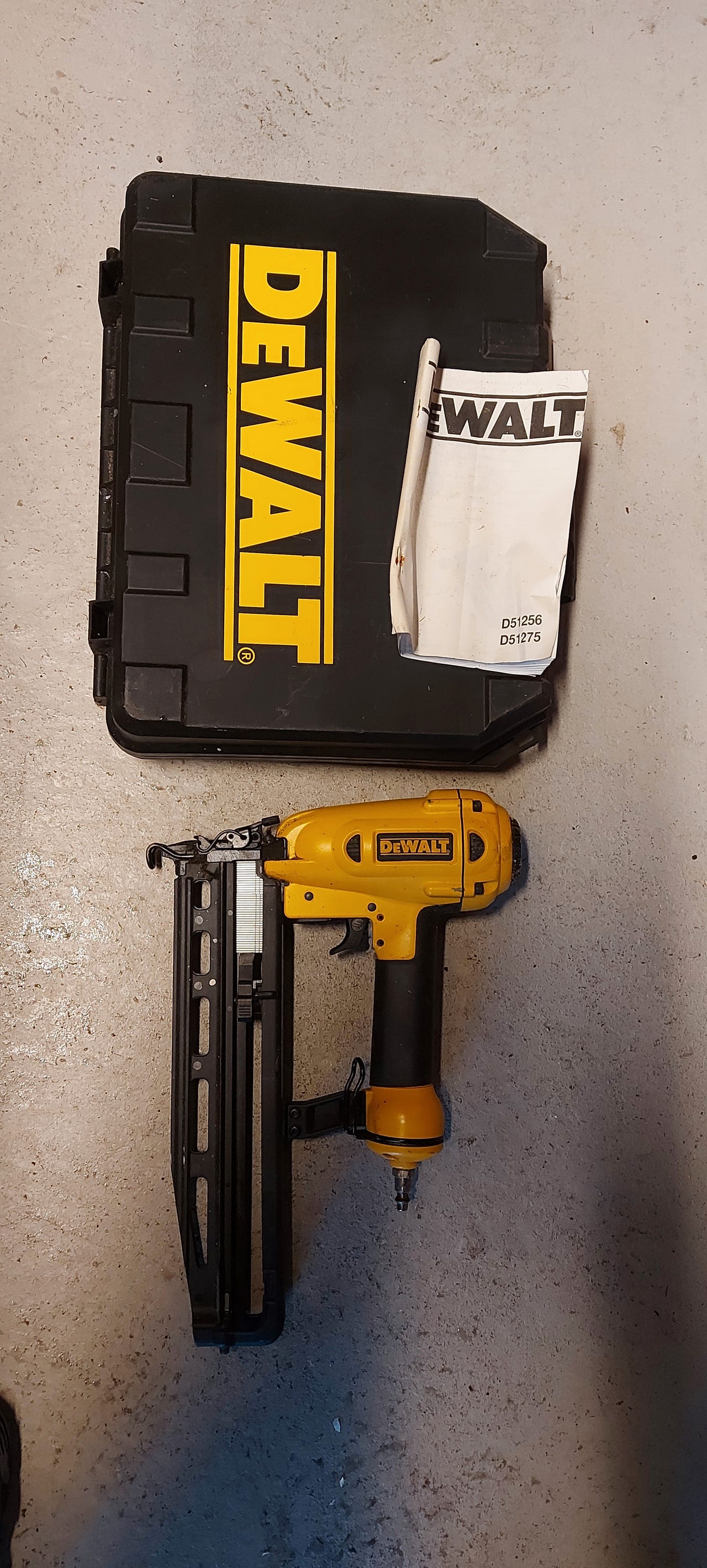 Dewalt spikerpistol | FINN-torget