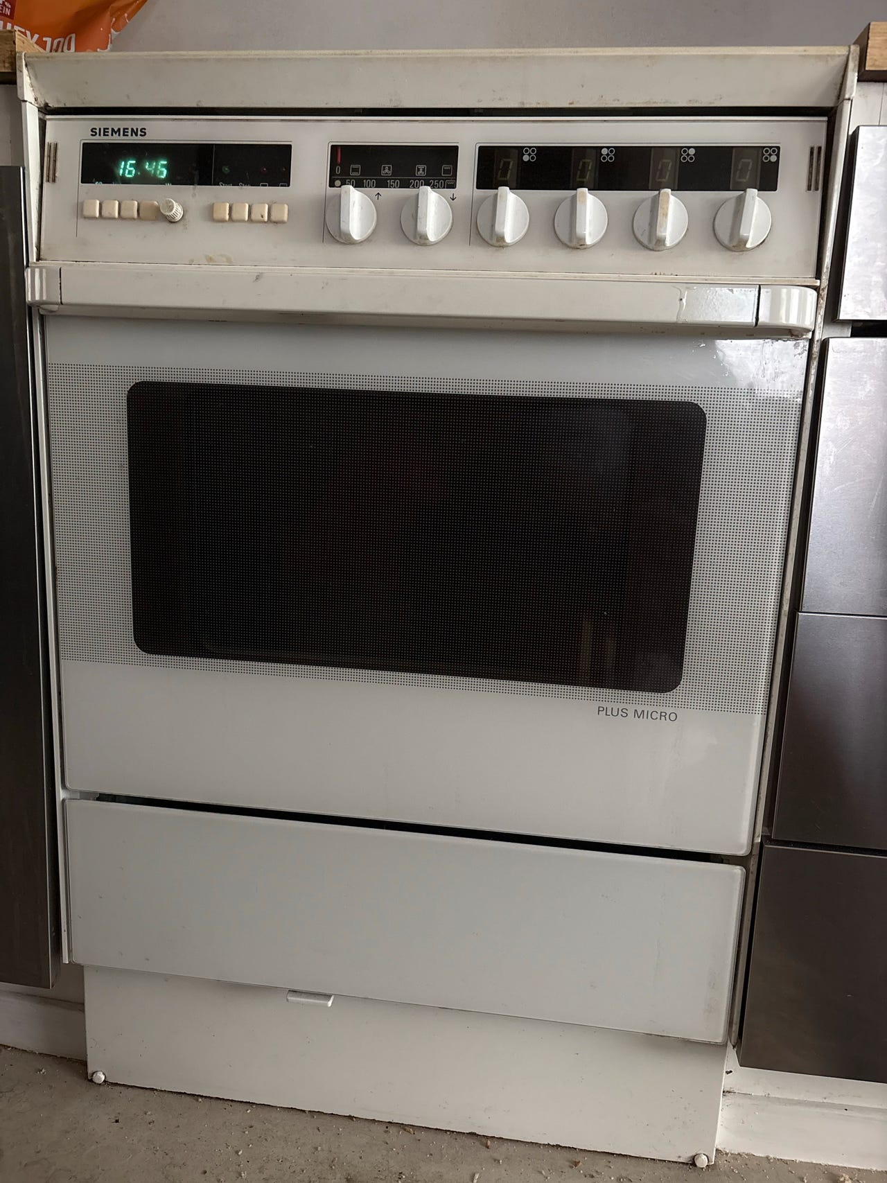 SIEMENS komfyr m/keramisk topp | FINN-torget