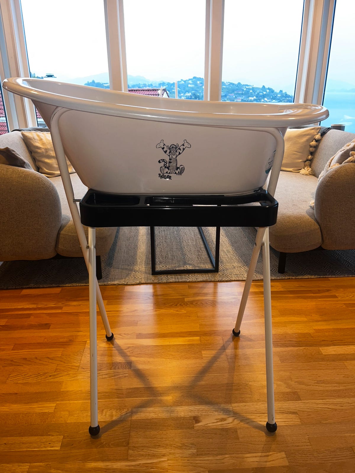 BebeJou badebalje med stativ | FINN-torget