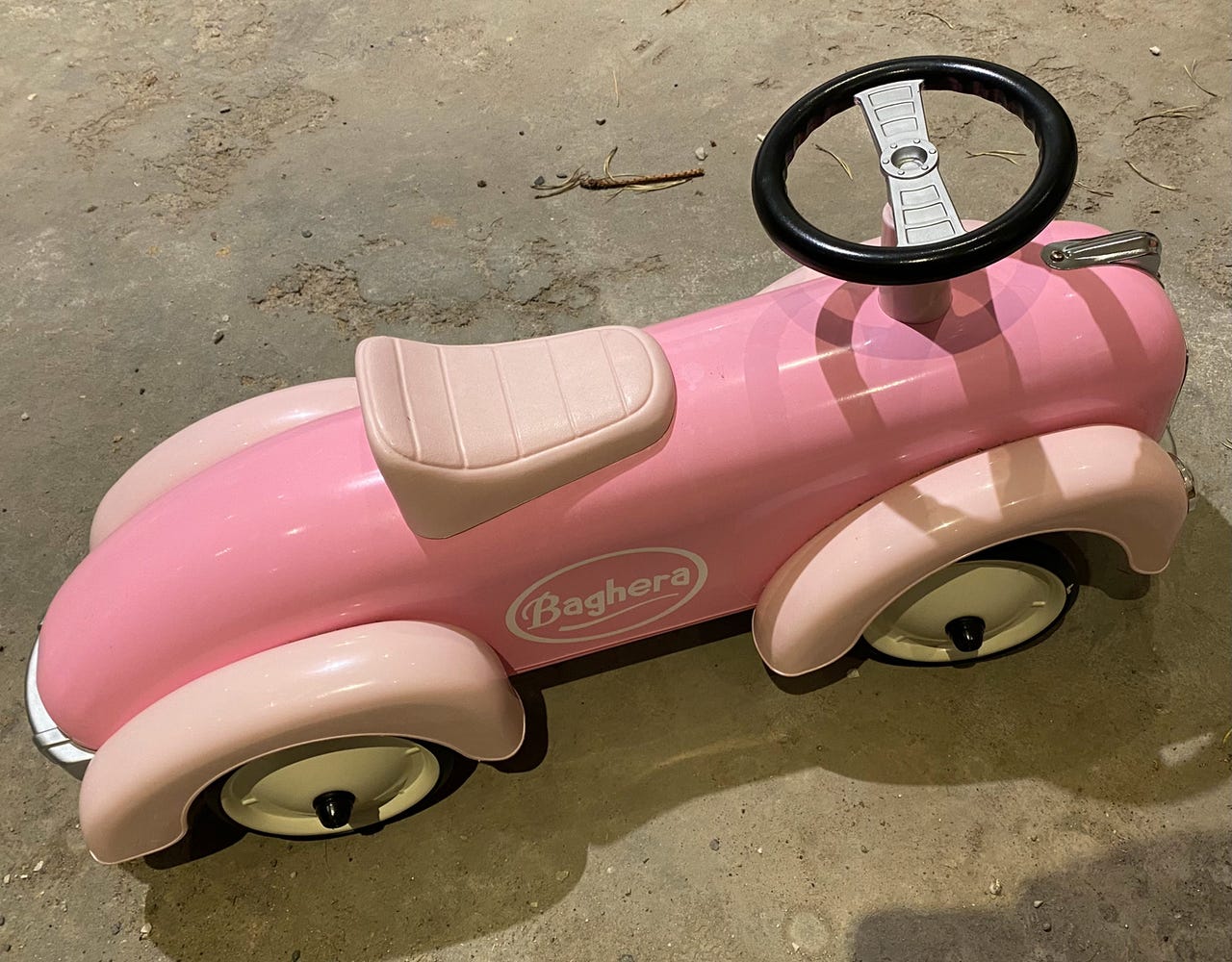 Kul Baghera lekebil til jente | FINN-torget