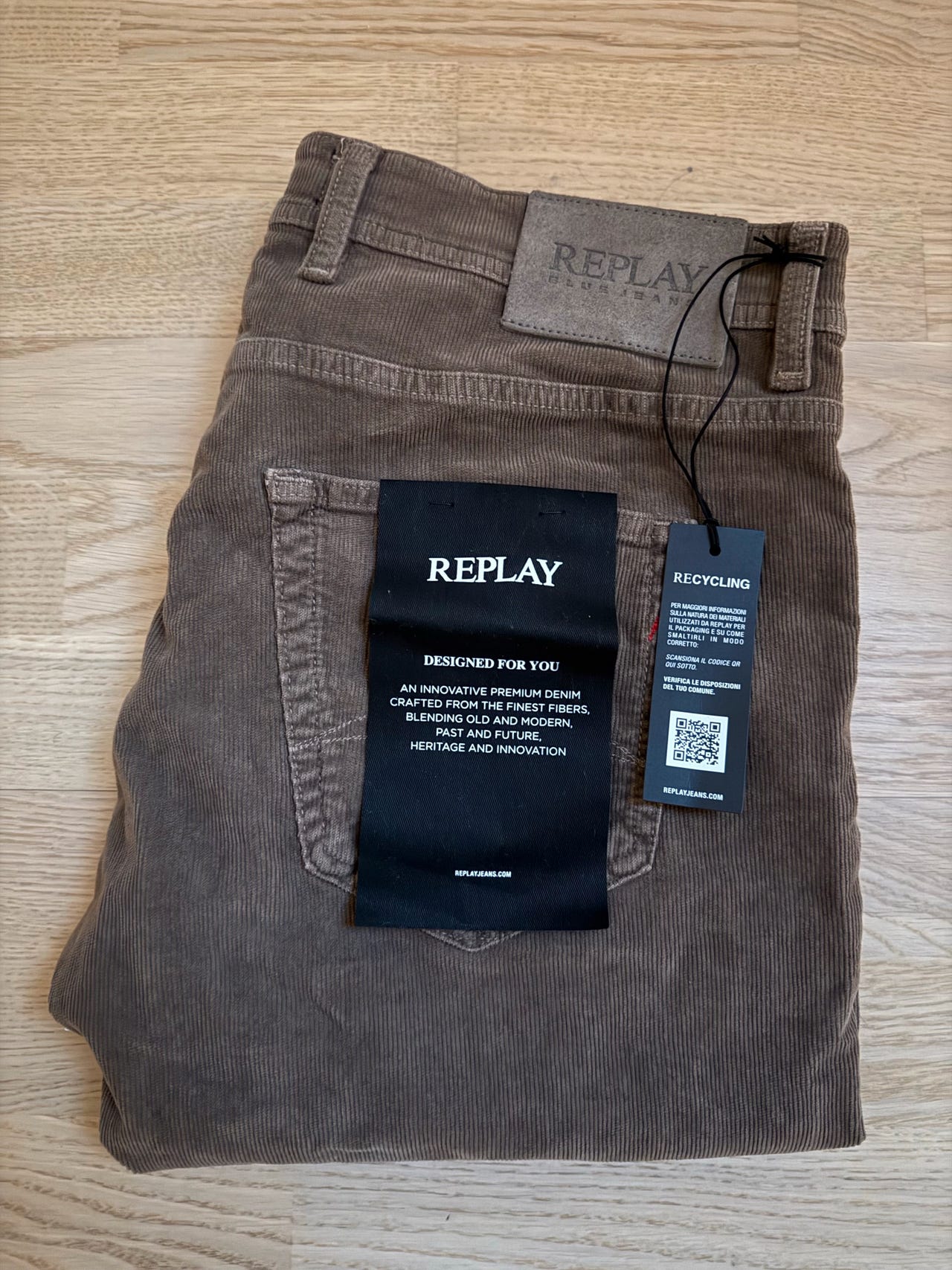 Replay Grover Hyperflex Corduroy brown i str. 34/32 | FINN-torget