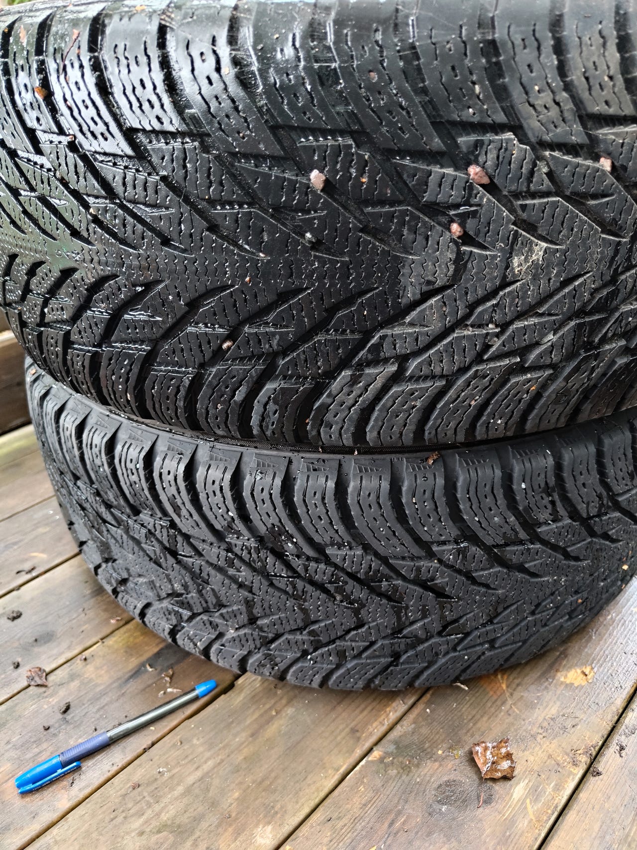 Vinterdekk piggfrie 225/50R18 nokian | FINN-torget