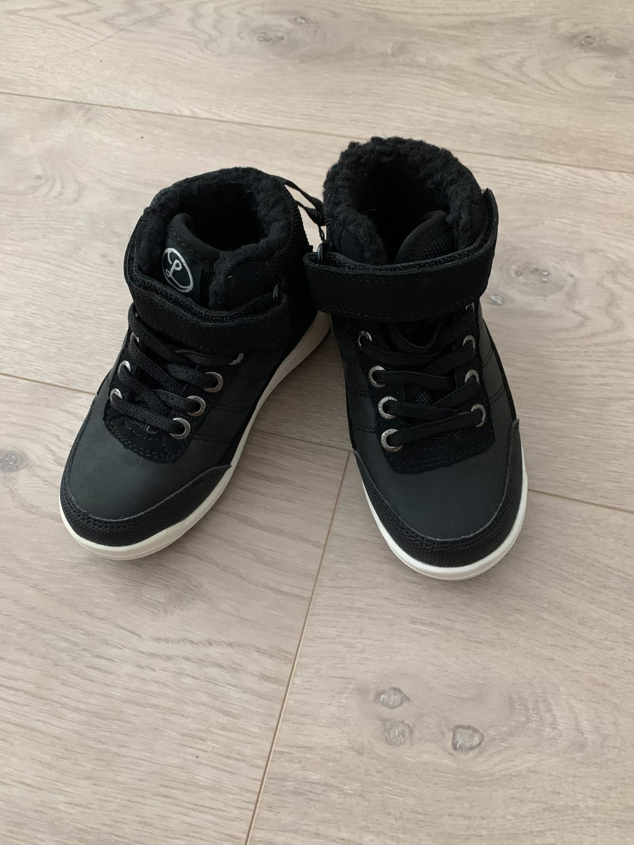 Helt nye sko | FINN-torget