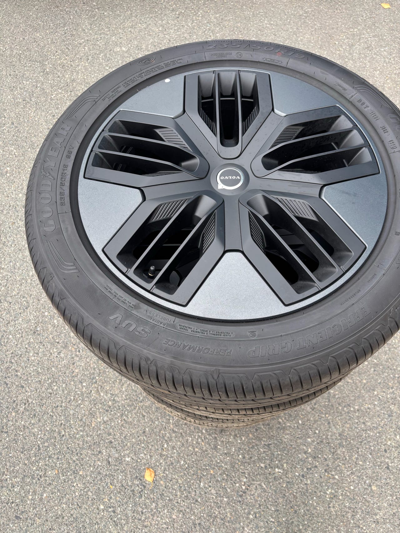 Helt ny komplett dekk/felgpakke Volvo EX30 Cross Country | FINN-torget