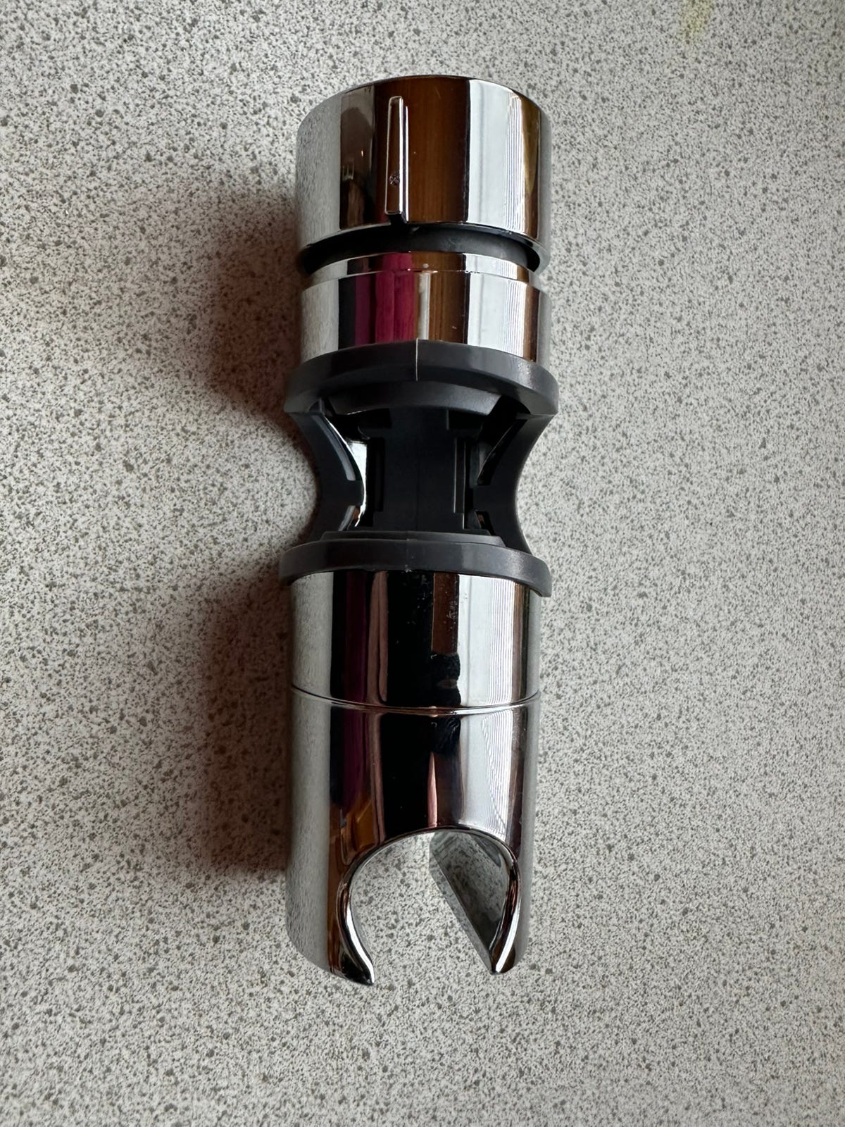 Ubrukt dusjhode-holder | FINN-torget