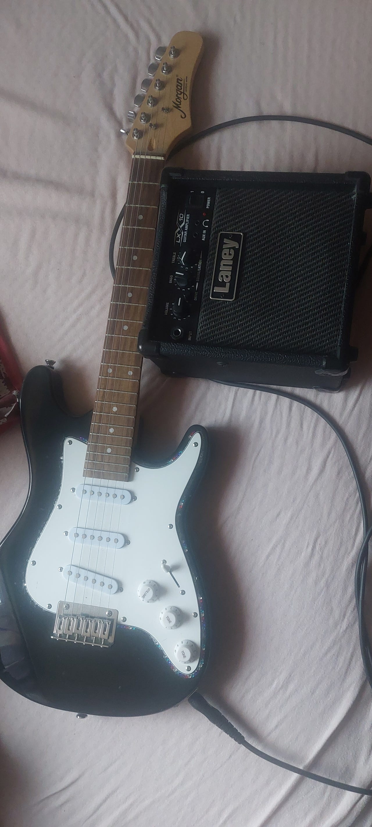 Junior gitar selges. | FINN-torget