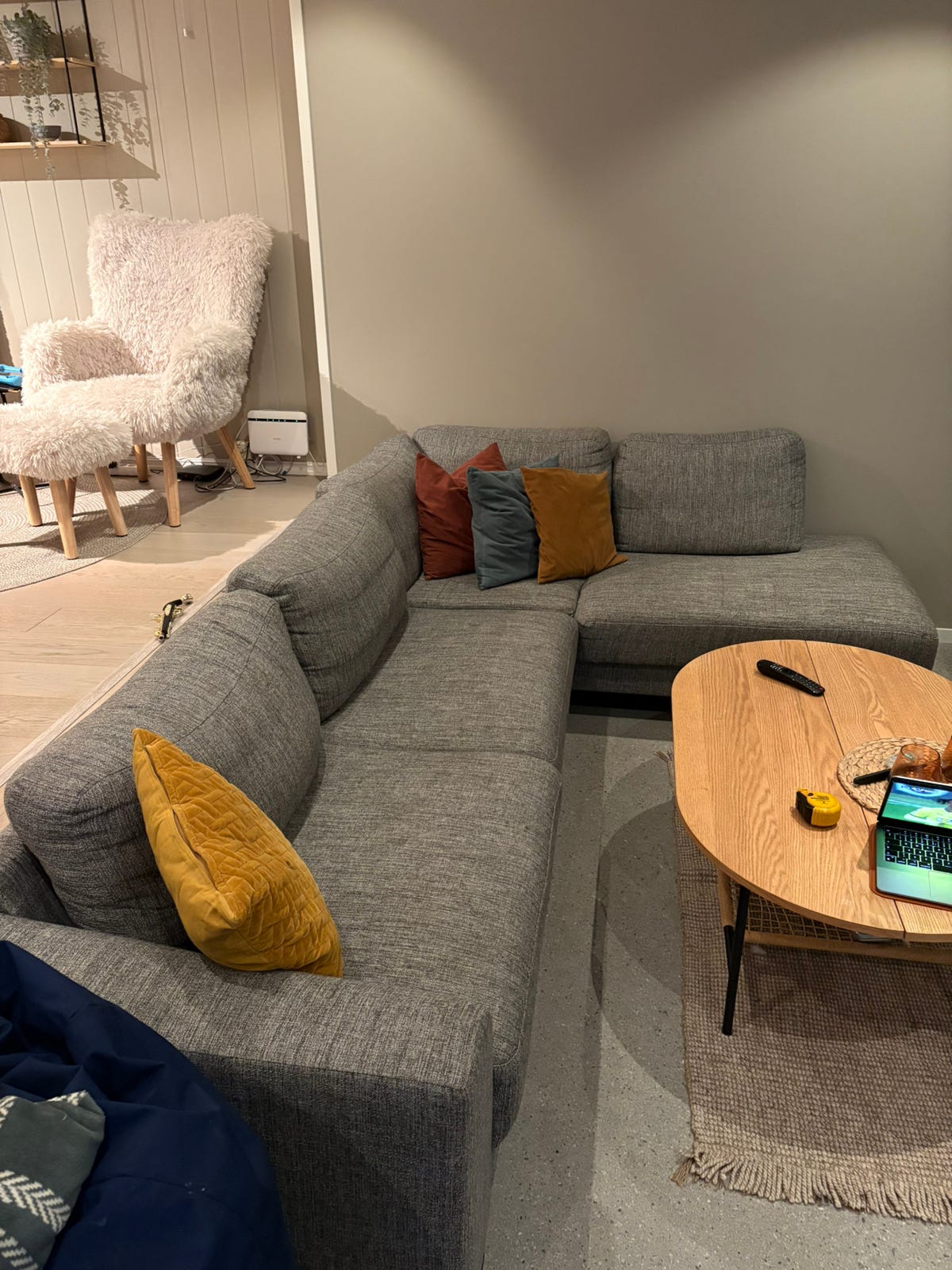 Godt brukt sofa gis bort ved henting | FINN-torget