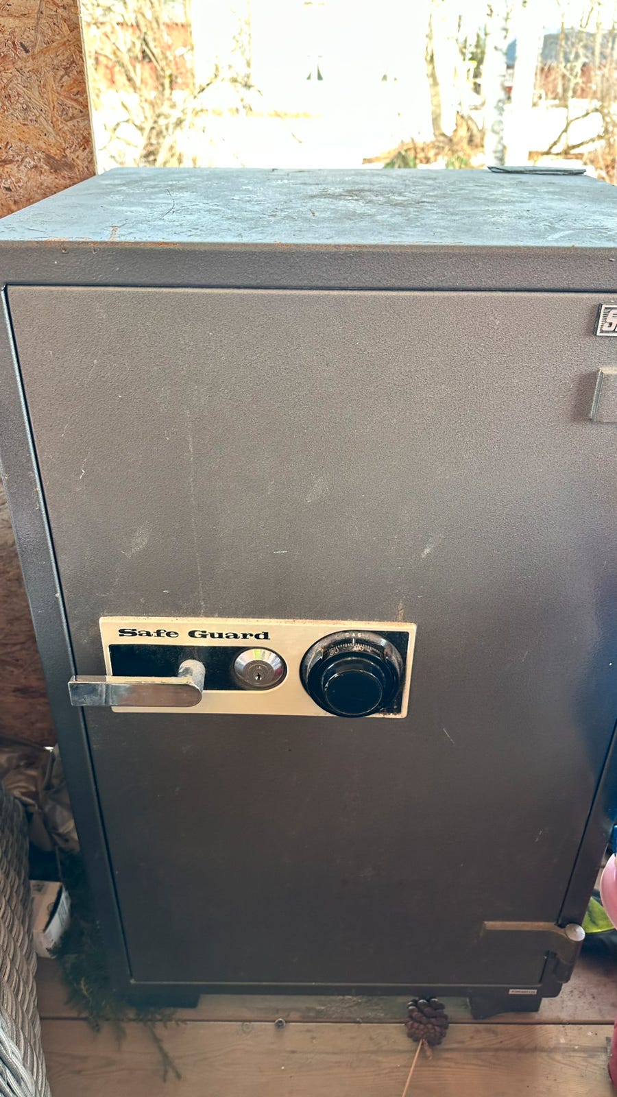 Stor Safeguard safe | FINN-torget