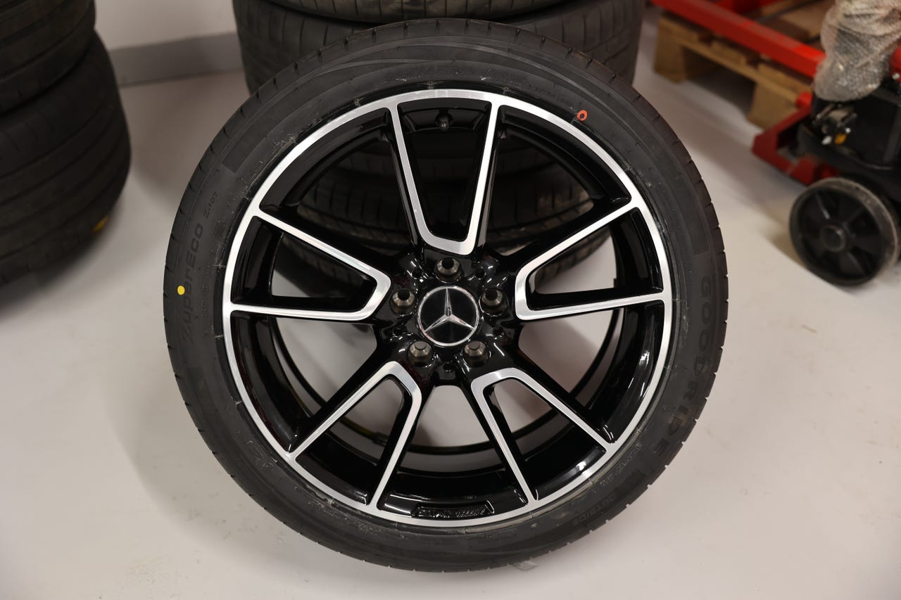 AMG felg- og dekksett – Komplett pakke til god pris | FINN-torget