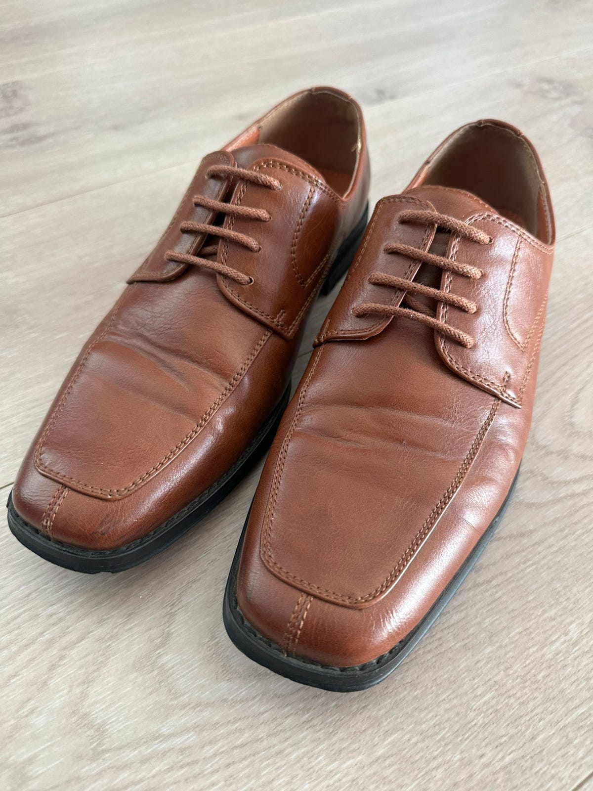 Brune pensko | FINN-torget