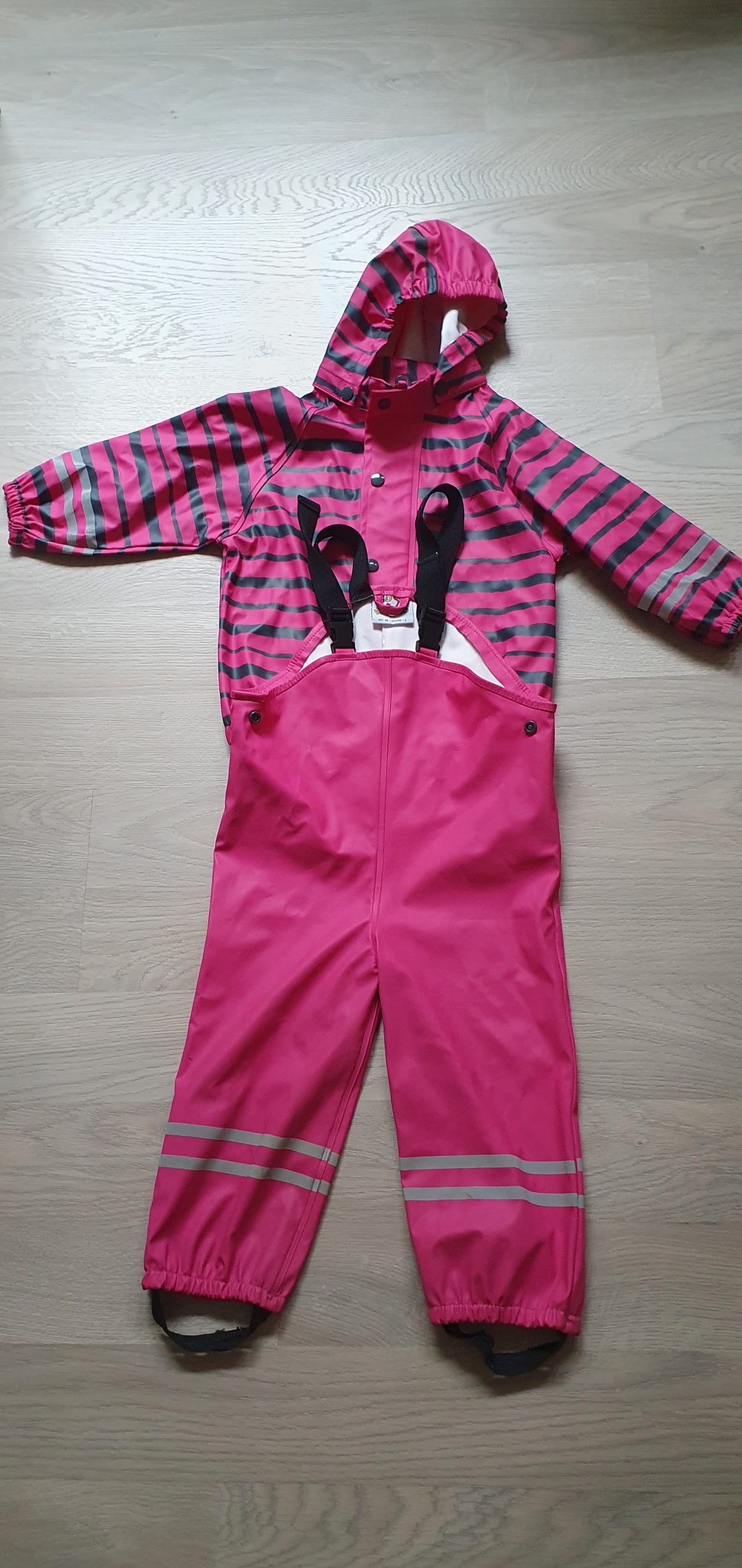 Regnsett str.80-86 kids world | FINN-torget